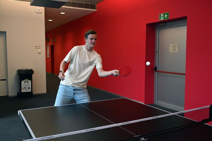 IN BEELD. Pingpongtafel UCLL ingespeeld door tweevoudig wereldkampioen ...