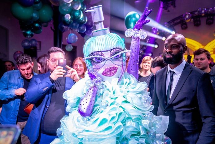 IN BEELD. Exclusieve Reveal Party onthult drie nieuwe ‘Masked Singers ...