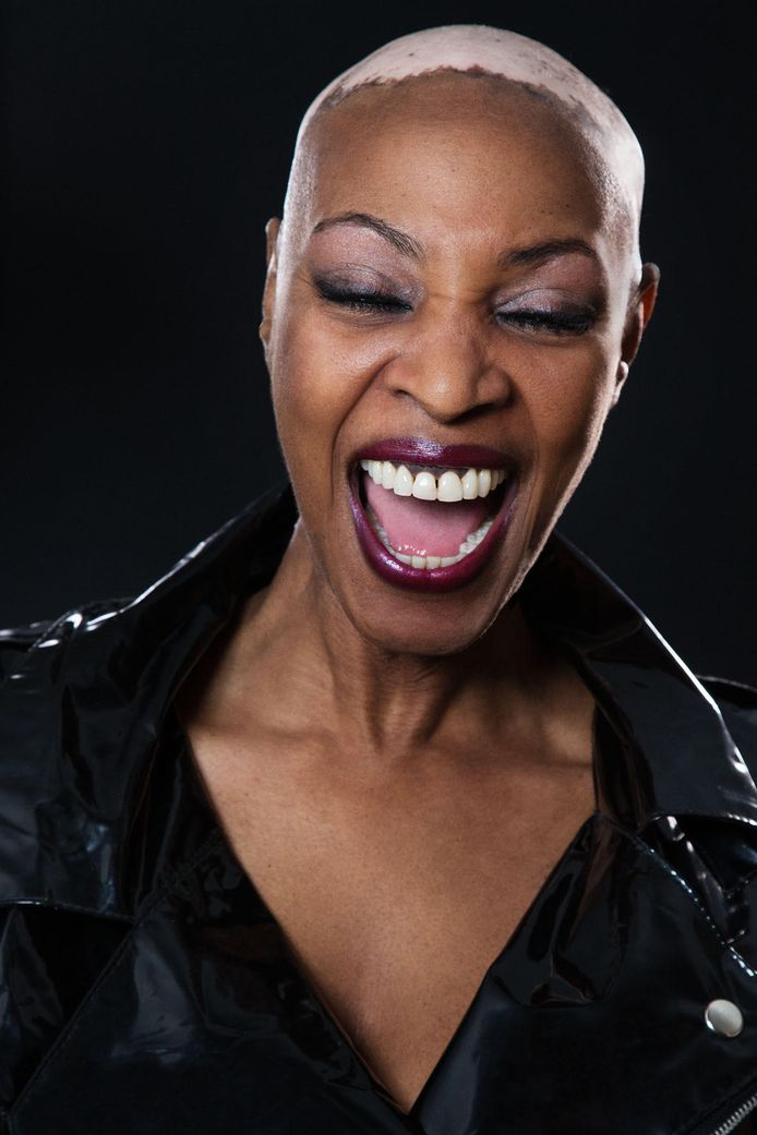 Expo toont hoe mooi dames met een kaal hoofd zijn | Mode & Beauty | hln.be