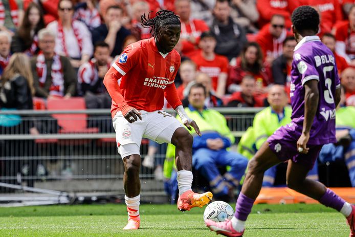 “Qu'il trouve son plafond au PSG ou à City”: quel avenir pour Johan ...