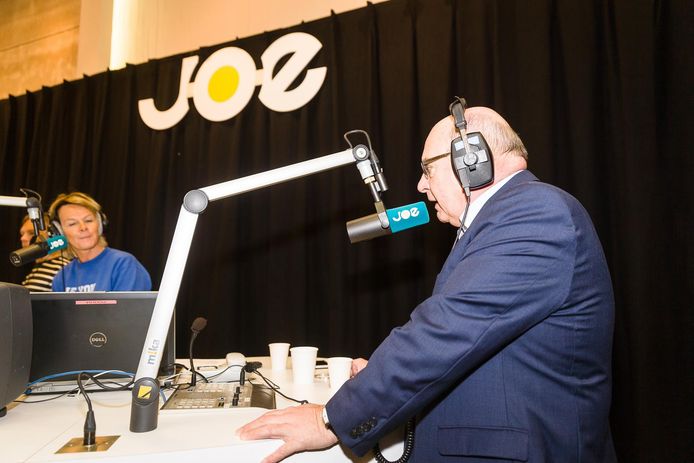 Joe FM geeft loopbaanadvies in Veldstraat | Gent | hln.be