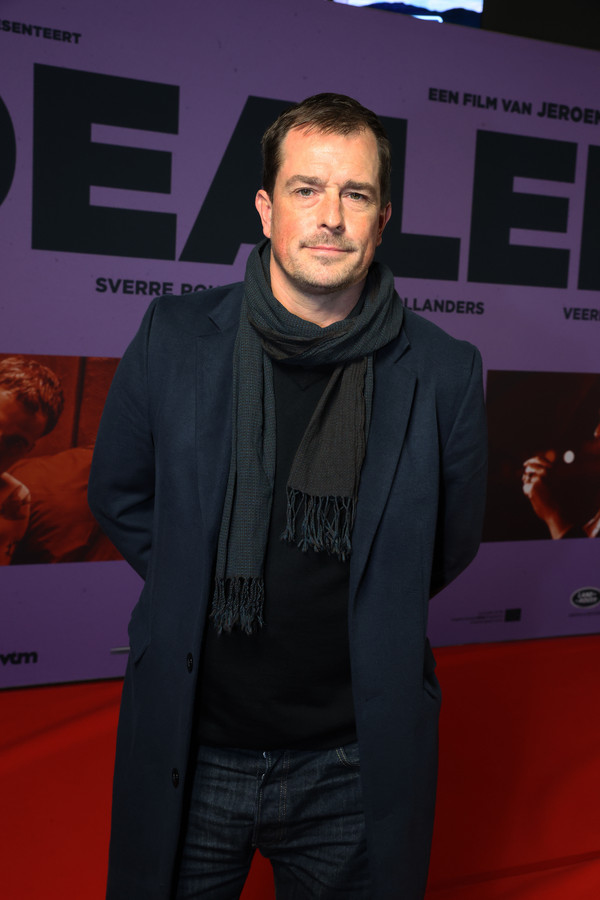IN BEELD. Bekend Vlaanderen geniet van rauw regiedebuut van Jeroen ...