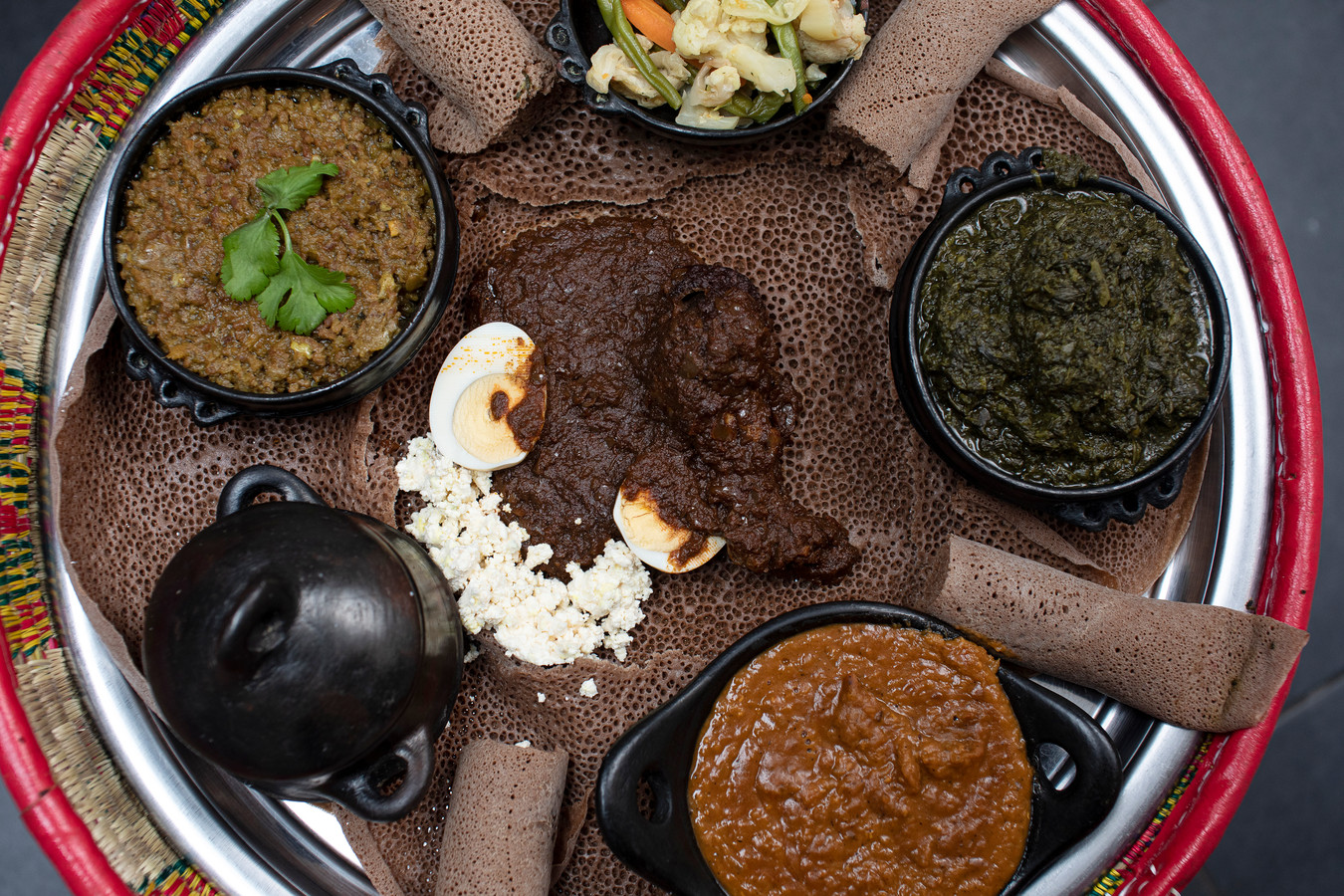 Chefs met buitenlandse roots delen hun nationale gerecht: “Smullen van ...