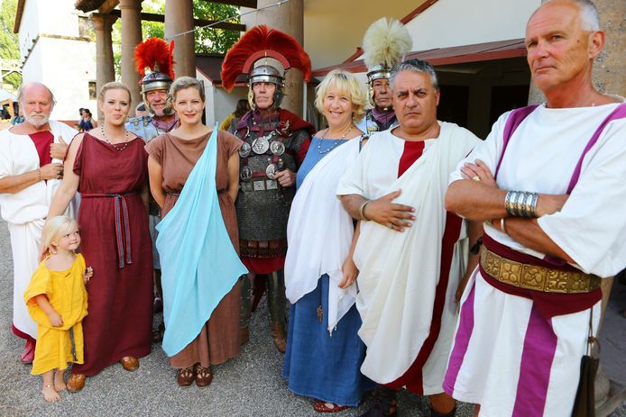 Echte Romeinen uit Rome laten tijden van weleer zien in Archeon ...