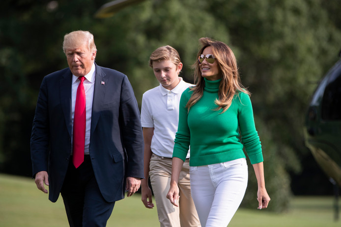 Melania Trump waarschuwt 12-jarige zoon Barron voor verslaving | Show ...