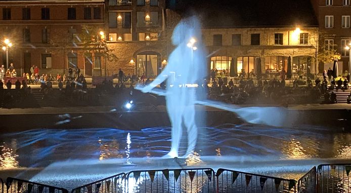 KIJK. Heel het weekend kan je gratis water- en lichtspektakel Eau ...