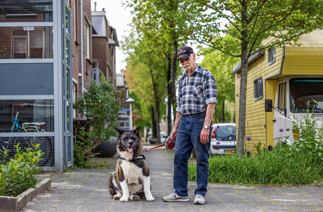 Vlak voor het 40-jarige huwelijk, overleed de vrouw van Henk: ‘Praten ...