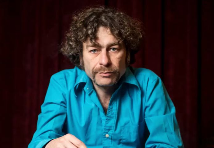 Comedian Bart Vanneste verloor zijn vriendin plotseling, na val van de ...