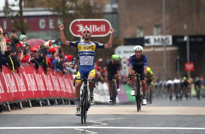Kamiel Bonneu houdt snelle mannen af in Tour of Britain en pakt tweede ...