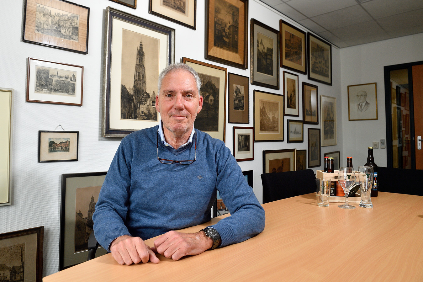 Waarom spraakwaterval Emil Scheerder veel via e-mail ‘praat’: ‘Dat is ...