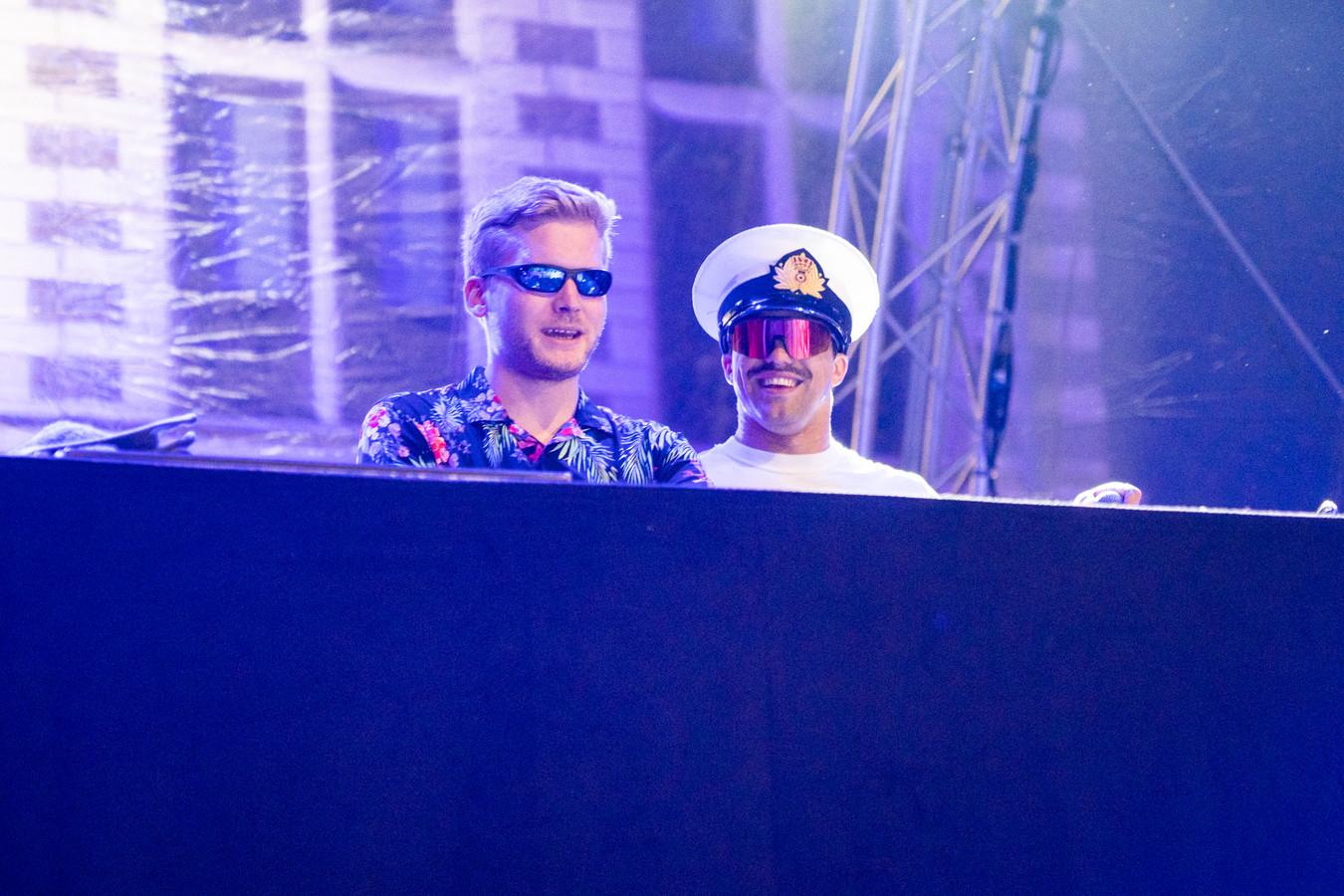 Average Rob staat vanavond op Pukkelpop en lanceert eigen pilsje: “Bier ...