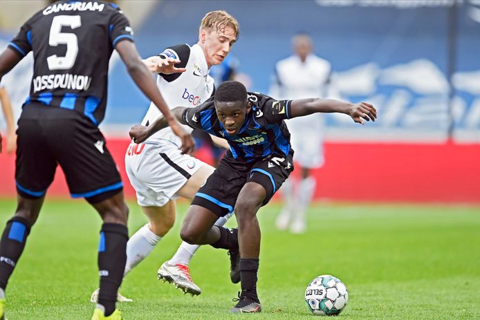 Geslaagd debuut voor 16-jarige Noah Mbamba: “Aan de bal is hij ...