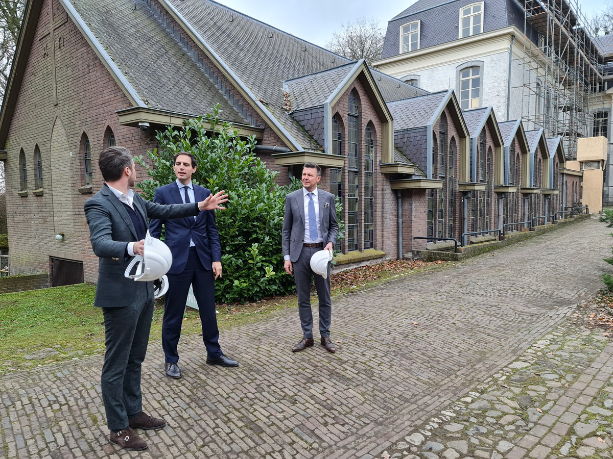 ‘Geen sloop kasteel-kapel in Gemert vanwege de vleermuizen’ | Foto ...