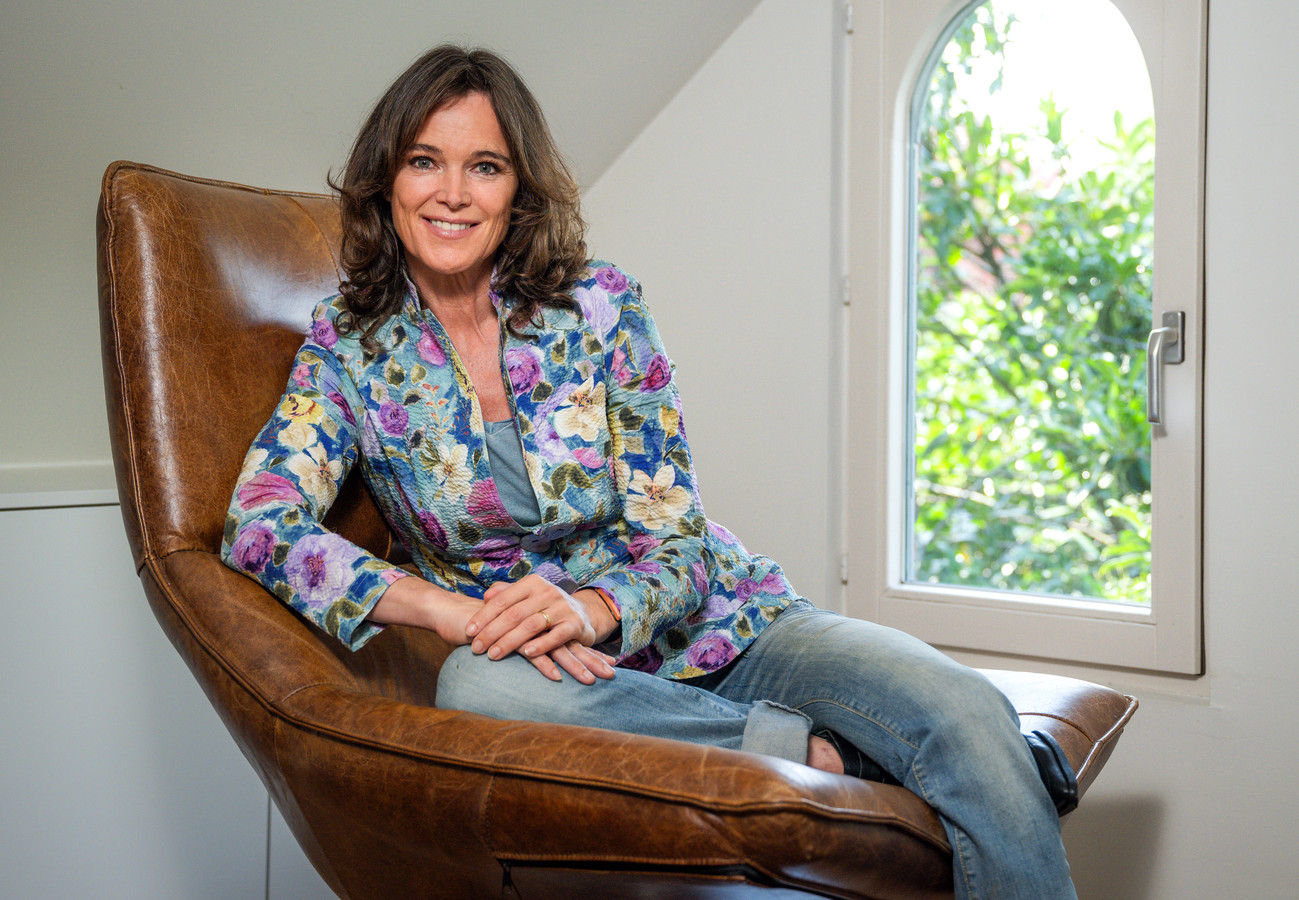 Pascale Naessens heeft een nieuw boek én viert 30 jaar lief en leed met ...