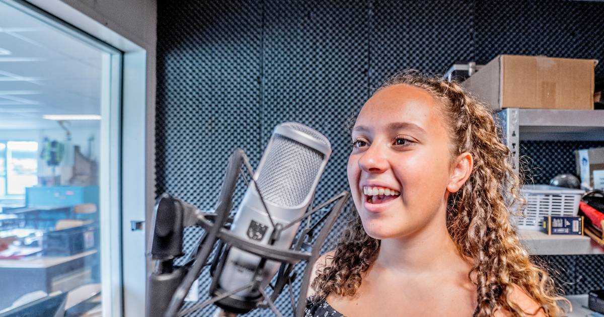 Shauni is klaar voor optreden op Parkpop | Parkpopweekend | AD.nl