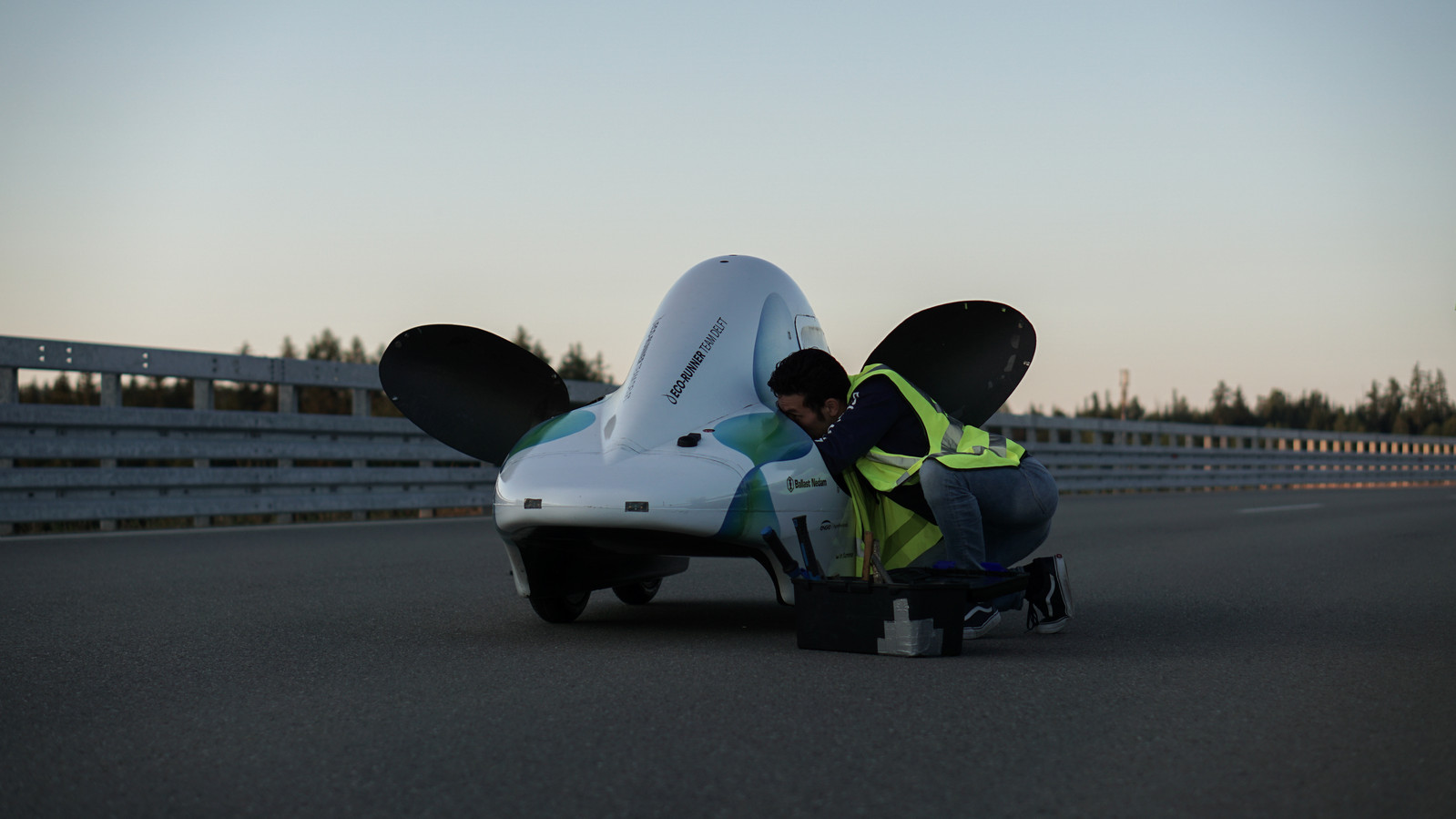 Missie volbracht: met deze lichtgewicht auto verbreken studenten ...