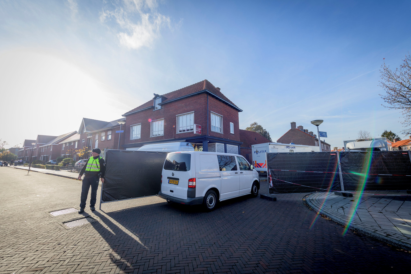 OM: “Veel bewijs viervoudige moord Enschede, maar nog onduidelijk wat ... OM: “Veel bewijs viervoudige moord Enschede, maar nog onduidelijk wat ...