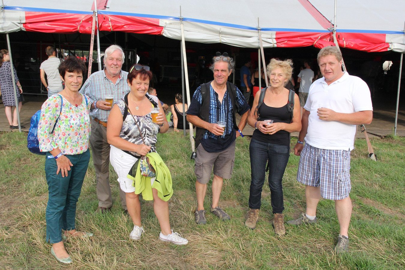 Tiny Legs Tim start Dranouter | Foto | hln.be