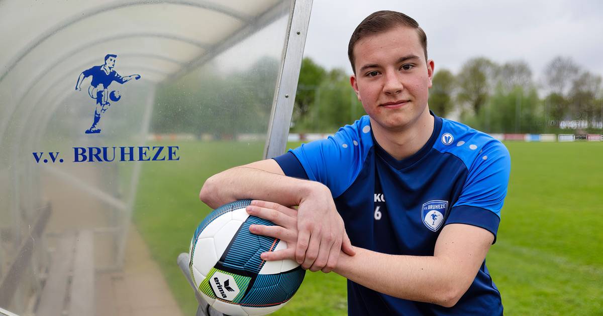 Na zware blessure én heftig ongeluk is 19-jarig talent weer terug bij Bruheze | Helmond | AD.nl