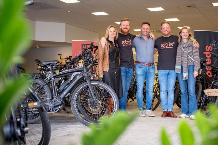 E-bis en Fietsatelier verhuizen naar voormalig vaccinatiecentrum: “Driedubbele oppervlakte was ...