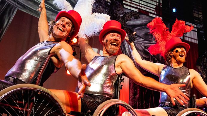 Ashton Brothers zetten kersttraditie in Ahoy voort, met vette knipoog ...
