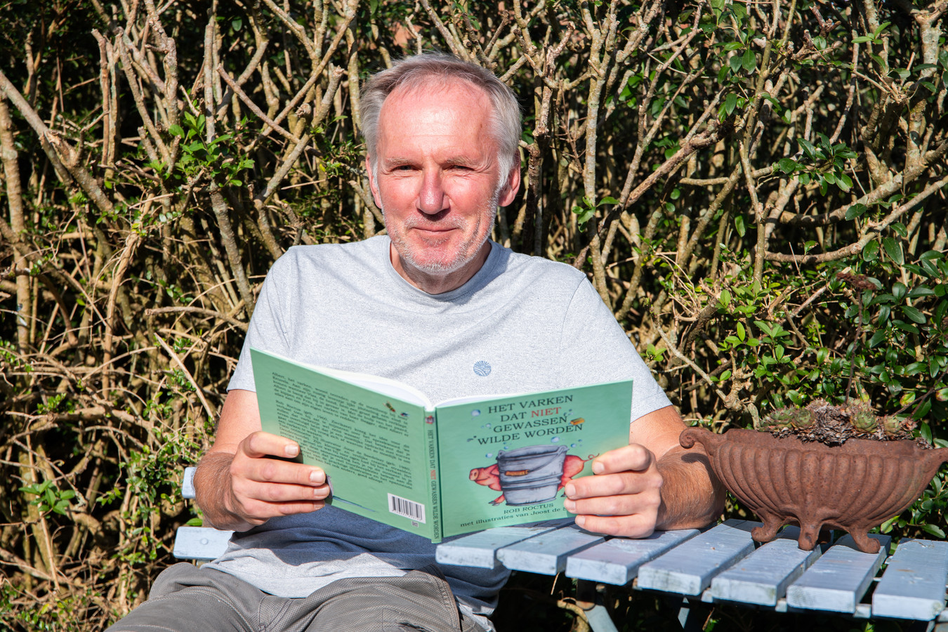 Rob uit Zuidzande schreef eerst over moordenaars, nu een kinderboek ...