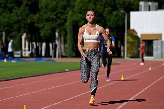 "Ik had godverdomme mijn eisprong": sprintster Rani Rosius openhartig ...