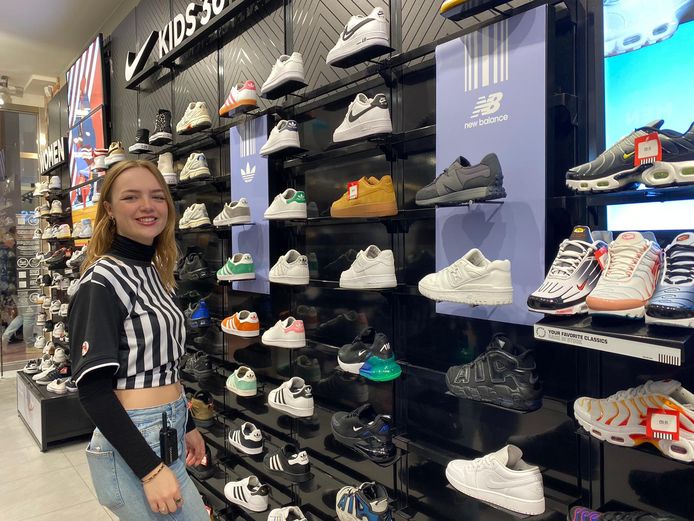 Jessica (24) en Amber (24) gingen aan het werk voor JEZ!: “Goeie vibes ...