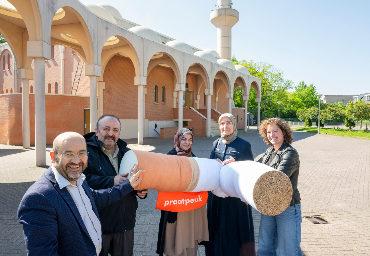 Turkse Harderwijkers helpen stoppen met roken, bijvoorbeeld zo: ‘Dit is ...