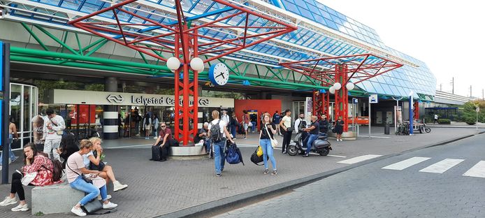 Speciale activiteiten rond station Lelystad Centrum tijdens Open ...
