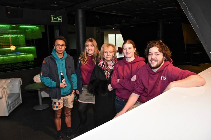 Chiro Menen organiseert fuif in... Lagoa | Menen | hln.be