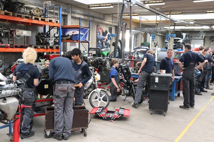 Bedrijfsevent op school weTech Academy: “Partnerschappen zo succesvol dat we ze willen ...