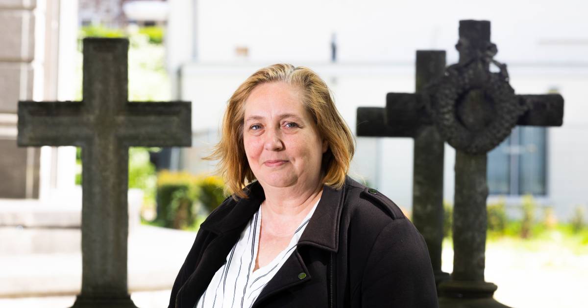 Yvette schrijft gedichten, bijvoorbeeld over het loskomen van haar ...