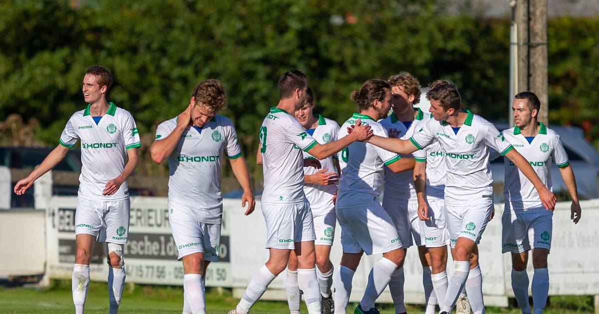 Glenn Timmerman (KVV Vlaamse Ardennen) baalt na verlies tegen Munkzwalm ...