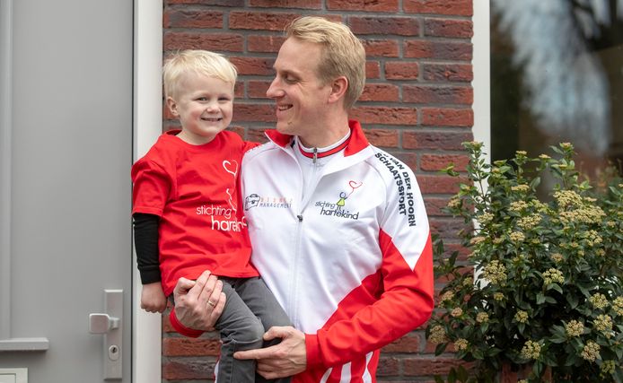 Egbert schaatst de tocht der tochten voor zijn zieke zoontje: ‘Iedereen ...