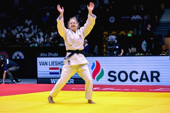 Joanne van Lieshout zorgt voor enorme verrassing met goud op WK judo ...