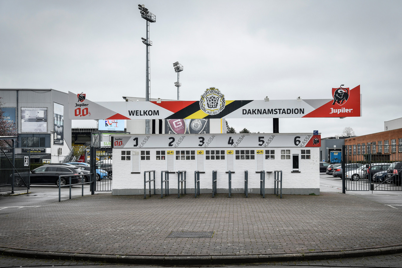 Stad bestelt studie voor toekomst site Daknamstadion | Foto | hln.be