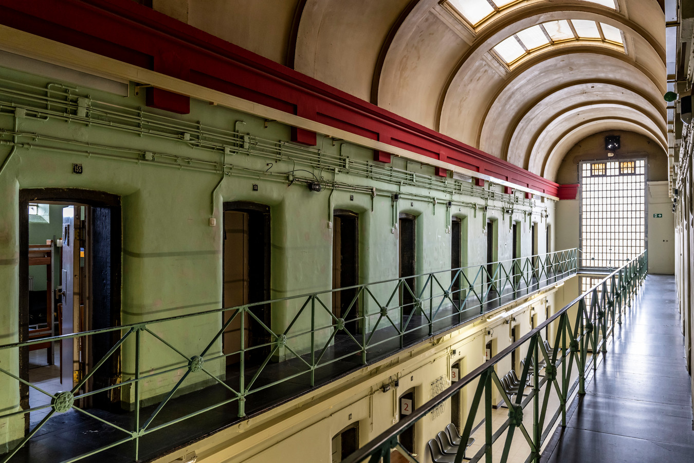 EXCLUSIEF. Binnenkijken in de oude en leegstaande gevangenis van ...