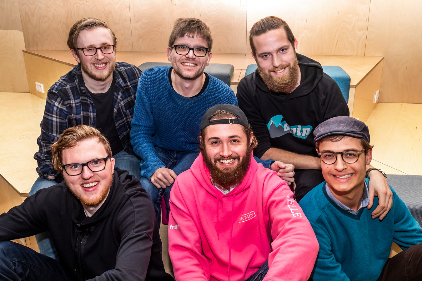 255 Jelle’s in één groepsapp zijn er voor elkaar met dates regelen ...