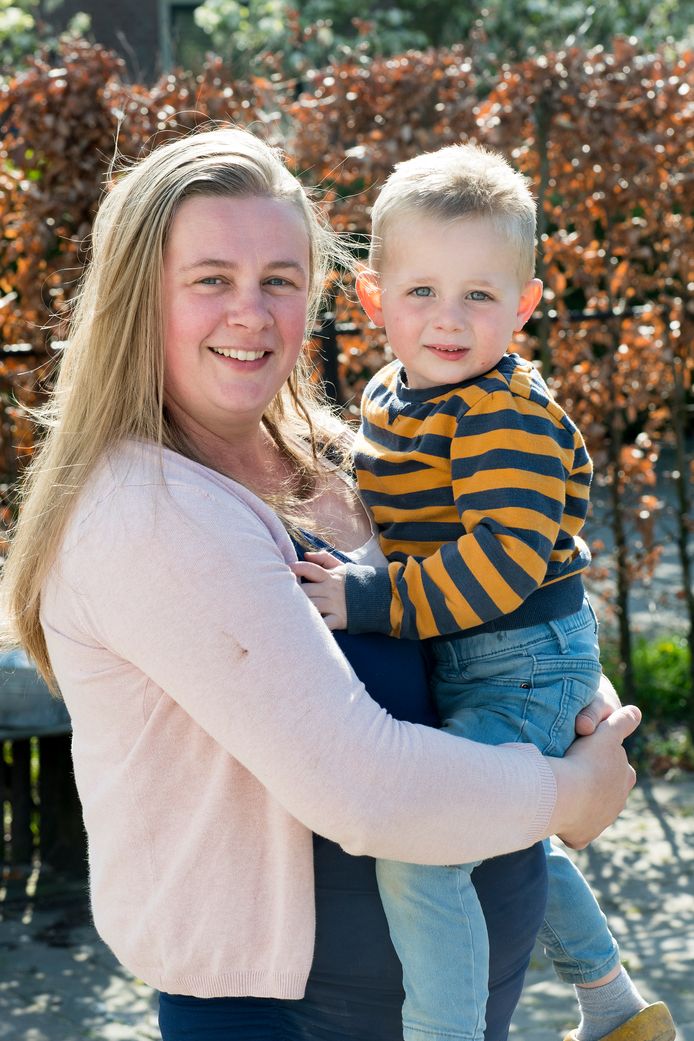 Het hart van Marieke Verweij is groot genoeg voor zes kinderen | Buren ...