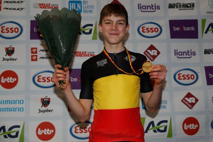 Aless De Bock pakt bij de U17 de Belgische omniumtitel: “Grote dank aan ...