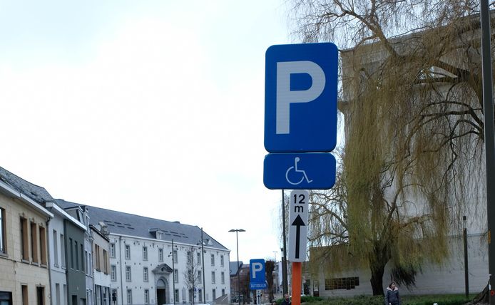 Je auto zetten op een parkeerplaats voor mensen met een handicap? Deze ...