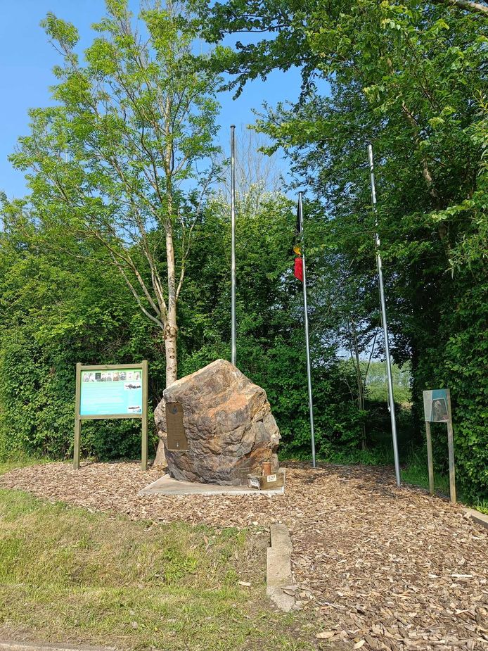 Herdenking van neergestort oorlogsvliegtuig in Hallaar | Heist-Op-Den-Berg | hln.be