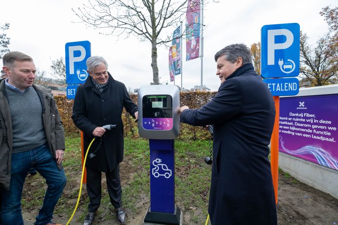 Eerste straatkast Proximus maakt plaats voor laadpaal: “Potentieel van ...