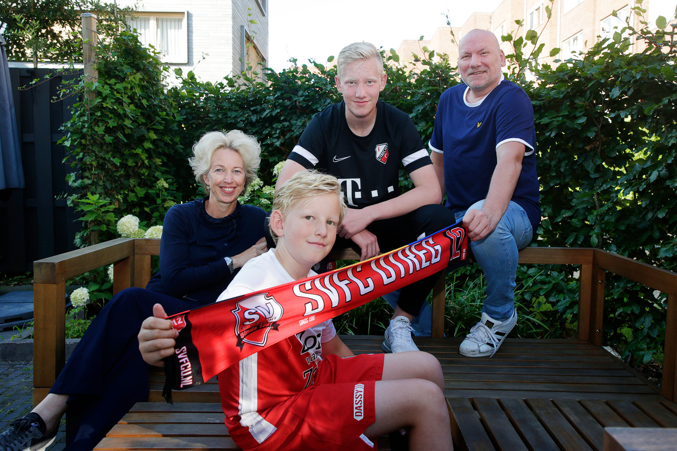 FC Utrecht-fan Remco (50) mag ein-de-lijk weer naar het stadion: ‘Man ...