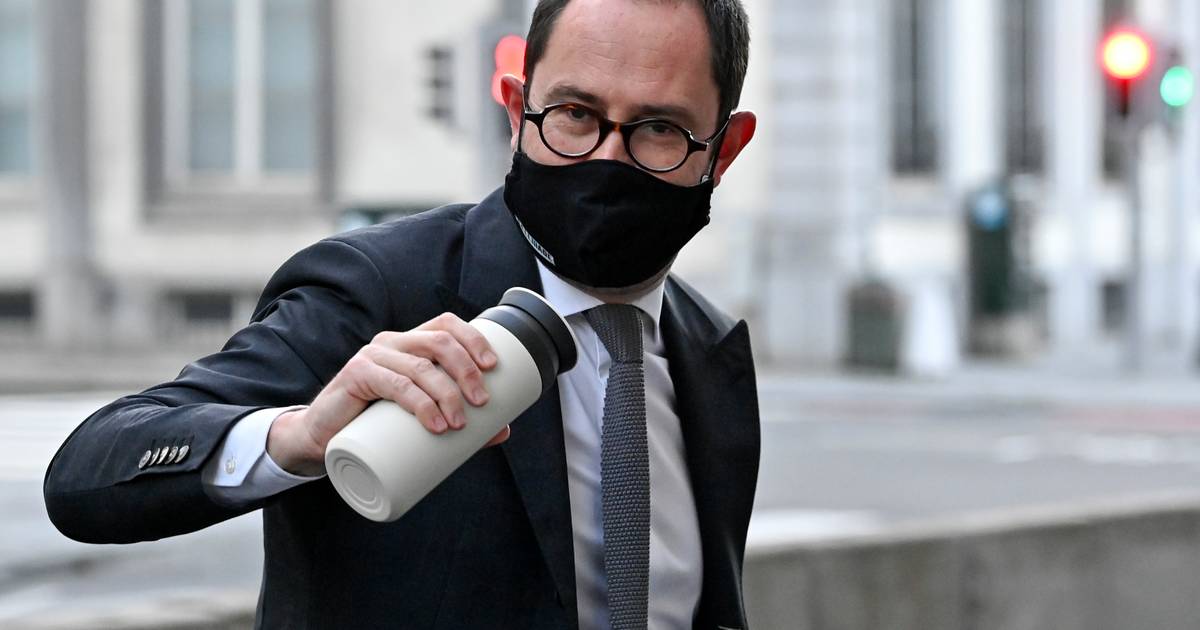 Van Quickenborne maakt in omzendbrief werk van nultolerantie voor geweld tegen politie ...