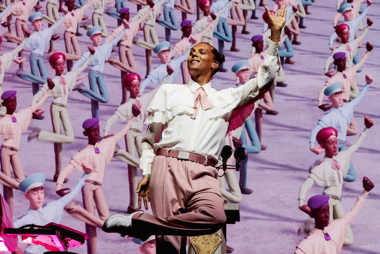 Afsluiter Stromae krijgt Lowlands fanatiek aan het dansen | Het Parool