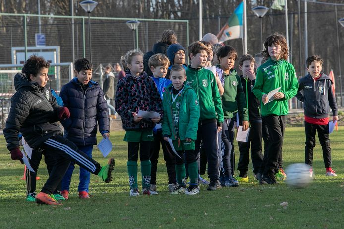 Na 60 jaar trapt RPC laatste balletje op Aalsterweg in Eindhoven ...