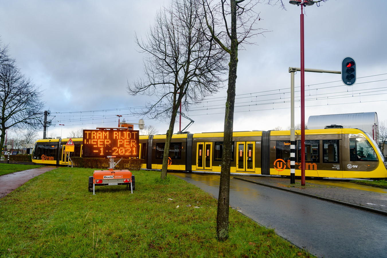 Na vier maanden is het zover: Utrechtse sneltram gaat weer rijden ...