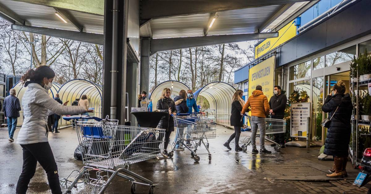 Makro geeft gehoor aan kritiek en stopt verkoop niet-essentiële ...